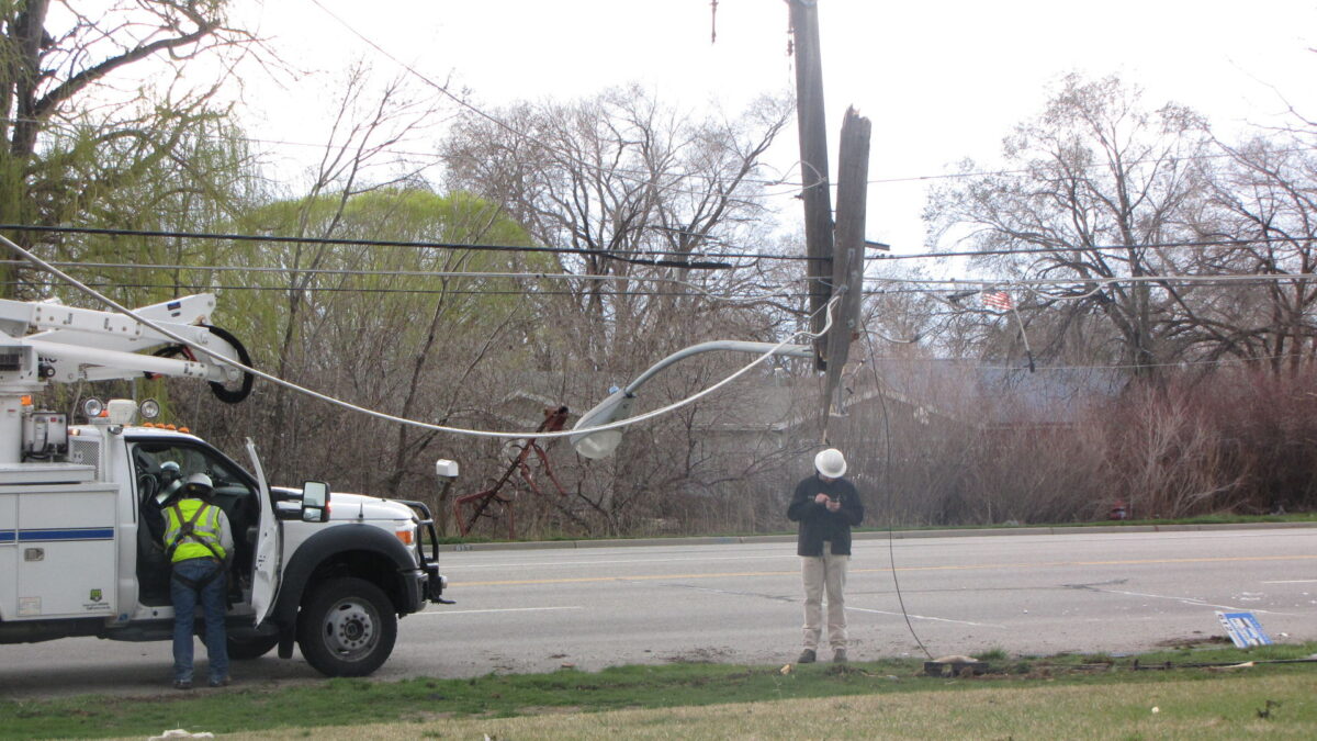 Nearly 2,600 Weber County customers lose power due to pole fires | News ...